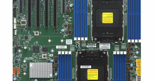 Supermicro MBD-X13DEI-T Intel C741 LGA 4677 (Socket E) ATX étendu MBD ...