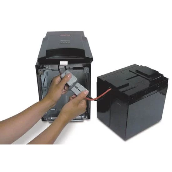 APC Smart-UPS 1000VA UPS 1 kVA 670 W SUA1000UXI pas cher